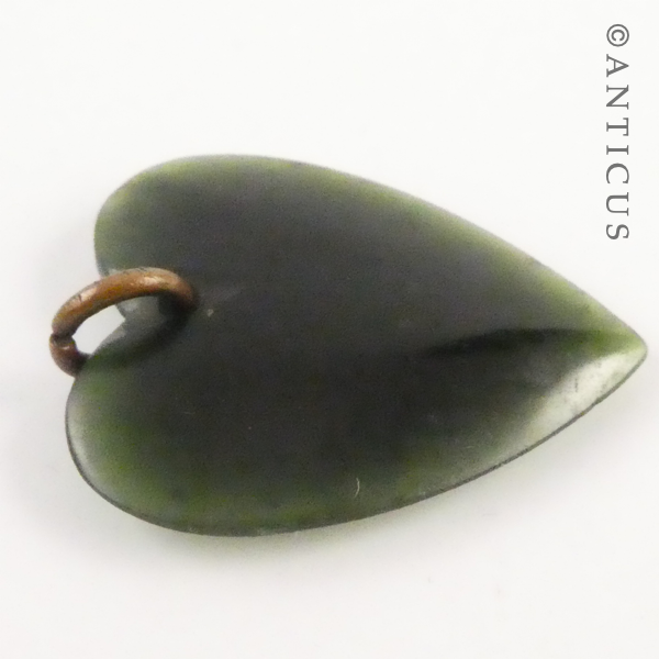 Pounamu Greenstone Heart Pendant. – Anticus Antiques